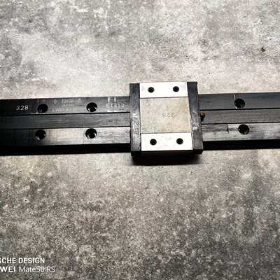 议价-LWLF42BCS   IKO直线导轨，轨道长262mm，原