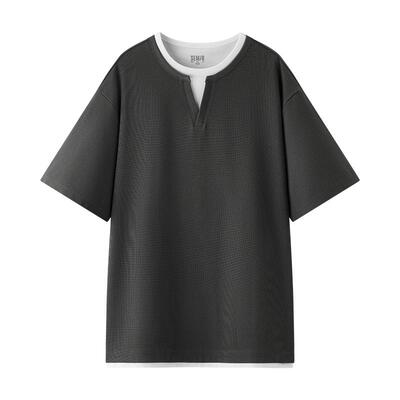 森马华夫格V领假两件短袖T恤男款