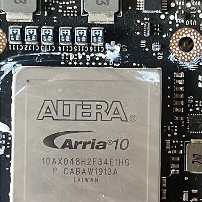 咨询后拍ALTERA Arria10 10AX048H2F34E1H