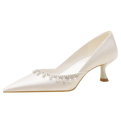 白川絮语 rosecastle 白色缎面高跟鞋婚鞋女新娘鞋珍珠宴会礼服鞋