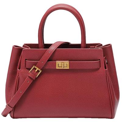 百丽红色真皮喜庆婚包