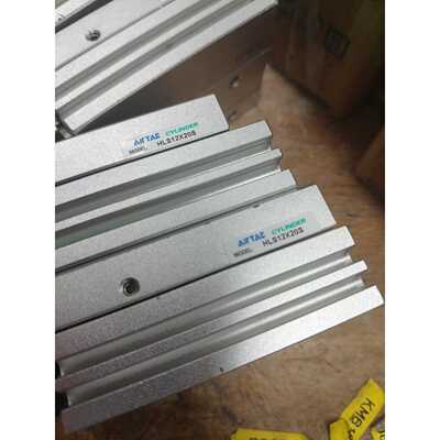 【请询价】亚德客HLS12X20S有7个全新正品3个带包装4个不