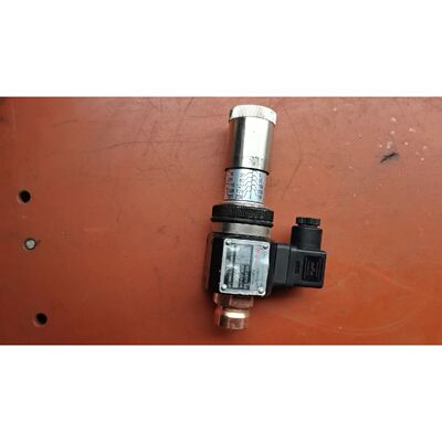 溢价-台湾万利通压力继电器JCS-02N！AC250V-3A规格！