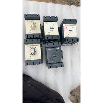 LC1D150 施耐de 接触器