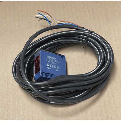 Telemecanique  XUK9ARCNL5S05  XUK Series Photoelectric Refle