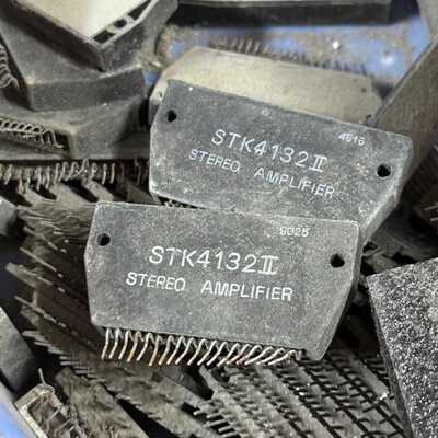 下单前咨询STK4132II立体声功放模块，三洋原装拆机，成色还可以