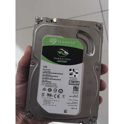 希捷2T机械硬盘ST2000DM006