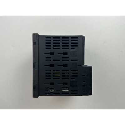 溢价-FUJIPXR9智能温控仪PXR9TCY18W000