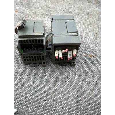 PLC200  EM 222 RELAY  6ES7