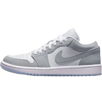 尖货丨NIKE耐克女子AIR JORDAN 1低帮复古乔丹篮球鞋DC0774-105