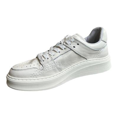 软底小白鞋简约英伦板鞋透气男鞋