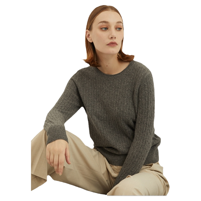 圆领纯色慵懒风绞花羊绒衫