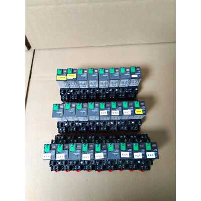 询价下单施耐德8脚中间继电器，型号 RXM2CB2BD 24VDC，