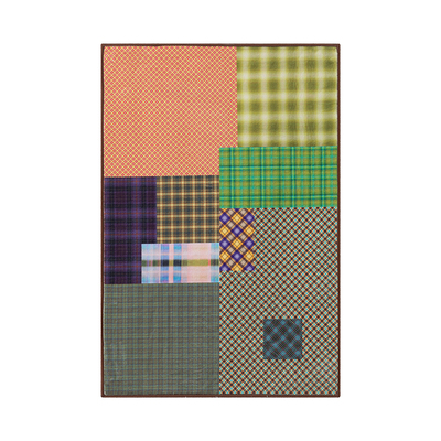 把古着格子衬衫剪碎，再铺满房间