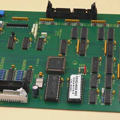 Gutor / Schneider Electric 0P0363  640-0573 PCB Signalis Con
