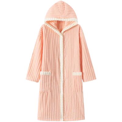 成人女连帽浴袍加长可穿洗澡浴衣