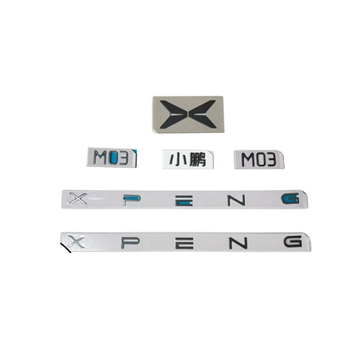 小鹏M03前后标识XPENG尾门灰字标