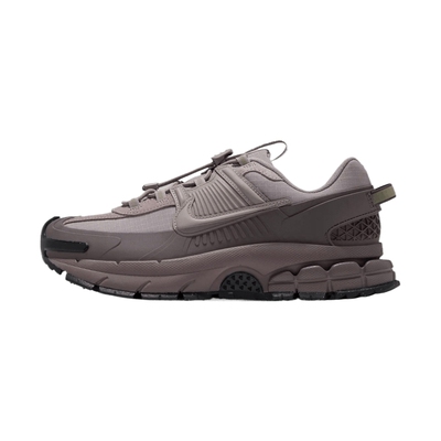 NIKE耐克女子ZOOM VOMERO ROAM运动休闲鞋HQ2181-201