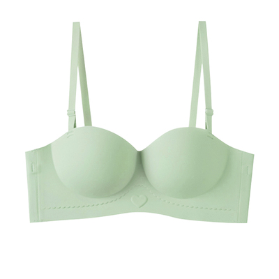 薄款大胸显小聚拢防下垂无痕文胸