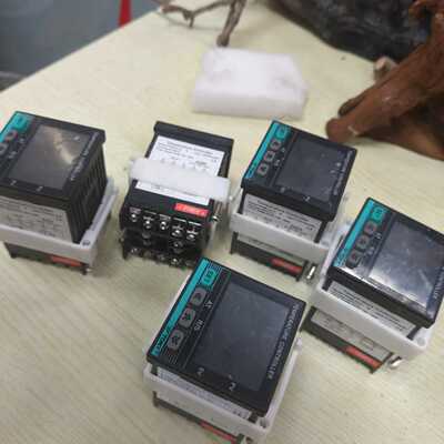 询价-TOKY温控器TP4-MC10-YC B有5个，成色好，