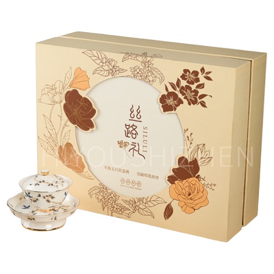 中秋见家长丝巾茶具礼盒实用显贵