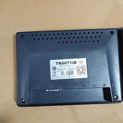 【询价】威纶TK6071iQ触摸屏，成色如图，通电显示正常，适用