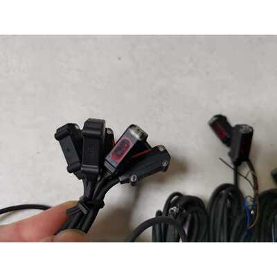 非标价拆机E3TSL21光电传感器短线的100长线的15议价