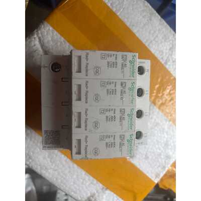 下单前咨询iPRU 40KA   4p 施耐德浪涌保护器 非正品