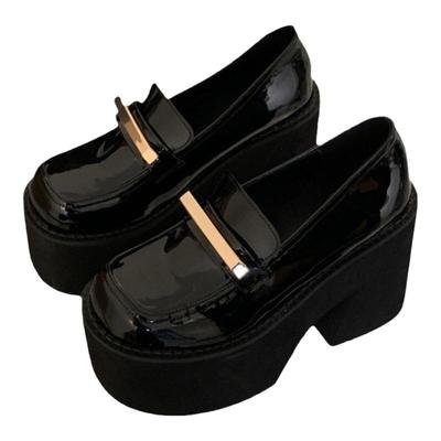 洛丽塔圆头防水台厚底漆皮单鞋女