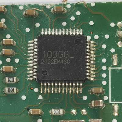 【请询价】丝印：10GGL   型号：R5F10GGLF  旧货