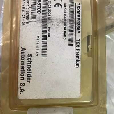 议价施耐德内存卡tsxmrp0256p全新原装现货