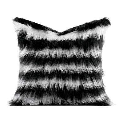 柏洛斯黑白轻奢高端黑色抱枕软装