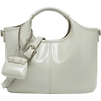 百思图新款手提斜挎包