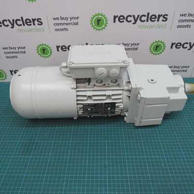 LENZE GST05-2M VCR 080C32 GEARED MOTOR NEW OLD STOCK 0.75 KW