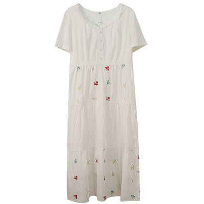 甜美风刺绣高腰显瘦蛋糕连衣裙