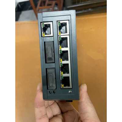 施耐德 MCSESU083F2CS0 交换机 工业以太网 网络通信 数据传输