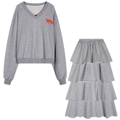 落落狷介灰色卫衣套装裙女