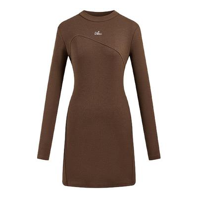 女装圆领刺绣字母连衣裙修身弹力针织中长裙