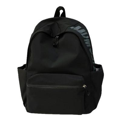 质感好棒！介简约书包上身很百搭