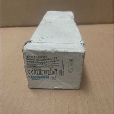 Telemecanique XCSLF3535332 Safety interlock switch XCS metal