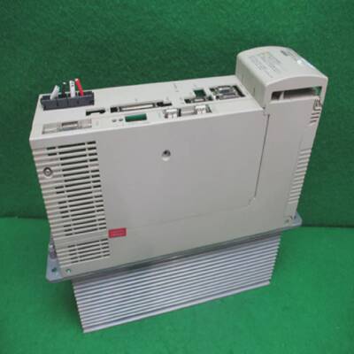 二手YASKAWASGDH05EEY442SERVODRIVER0.5KW划痕