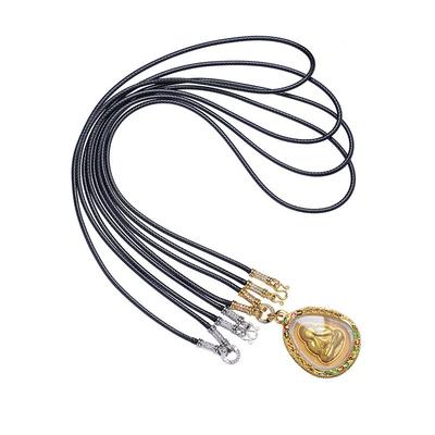 优质皮绳保色耐磨方便佩戴