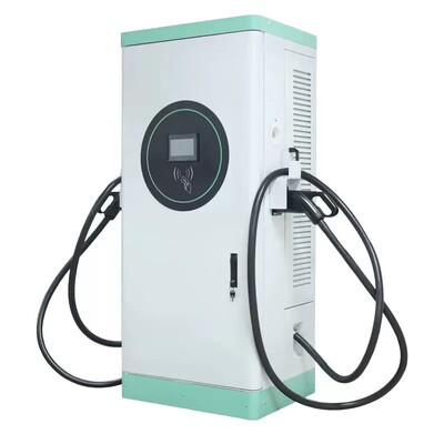 欧美商用运营双枪大功率直流桩