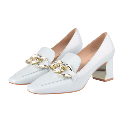 水钻牛漆皮浅蓝色方头女粗中跟