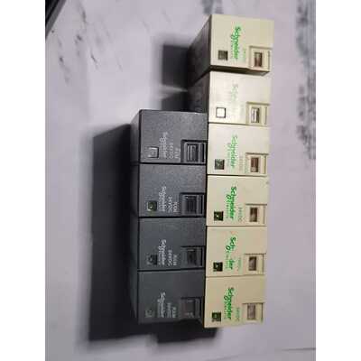 〔议价-可维修〕施耐德中间继电器 型号RXM2LB2BD 24VDC 八脚带