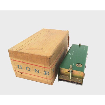 NEW HONEYWELL R7253A1014 FLAME RECTIFICATION AMPLIFIER R7253
