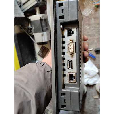 议价西门子触摸屏6480CC113AX0通电有显示触摸正常维修