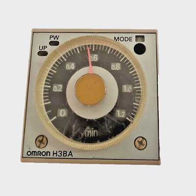 OMRON H3BAN 250VAC Timer