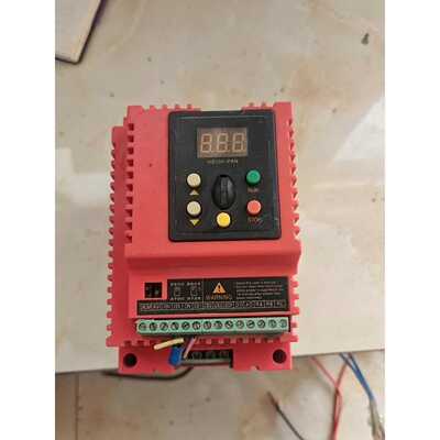 询价-HISUN海尚变频器380v.2.2kw成色如图。，