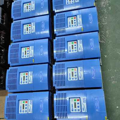 伦茨ESV183N04TXV-CC变频器成色如图拍前询价下单